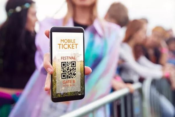 Fake QR Code Scams: How to Recognize and Evading Them?